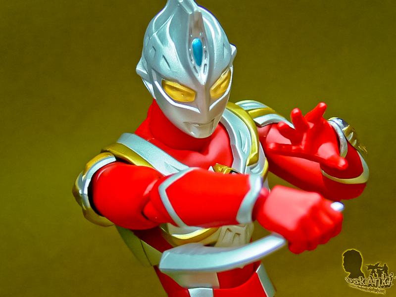 bakAnki: [FiguReview]Ultra-Act Ultraman Max
